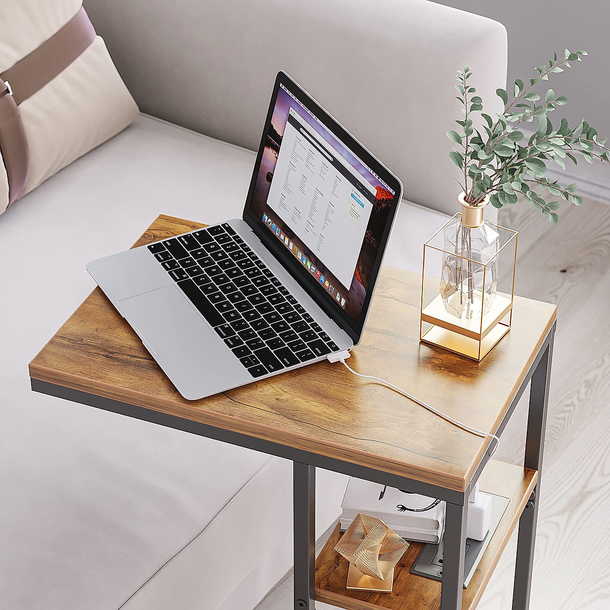 CubiCubi Side Table with Charging Station, C Shaped End Table with USB Ports and Outlets, Couch Table for Living Room, Bedroom, Couch, Sofa and Bed, Brown