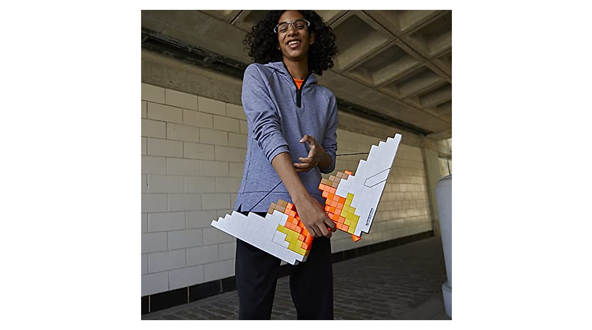 NERF Minecraft Sabrewing Motorized Blaster Bow - 8 Darts