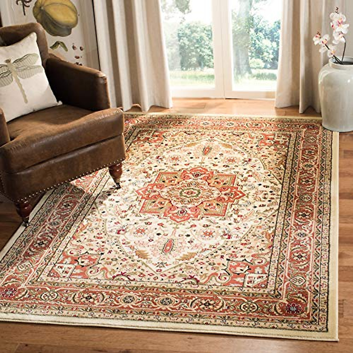 SAFAVIEH Lyndhurst Collection Area Rug - 6' x 9', Ivory & Rust, Traditional Oriental Design, Non-Shedding & Easy Care, Ideal for High Traffic Areas in Living Room, Bedroom (LNH330R)