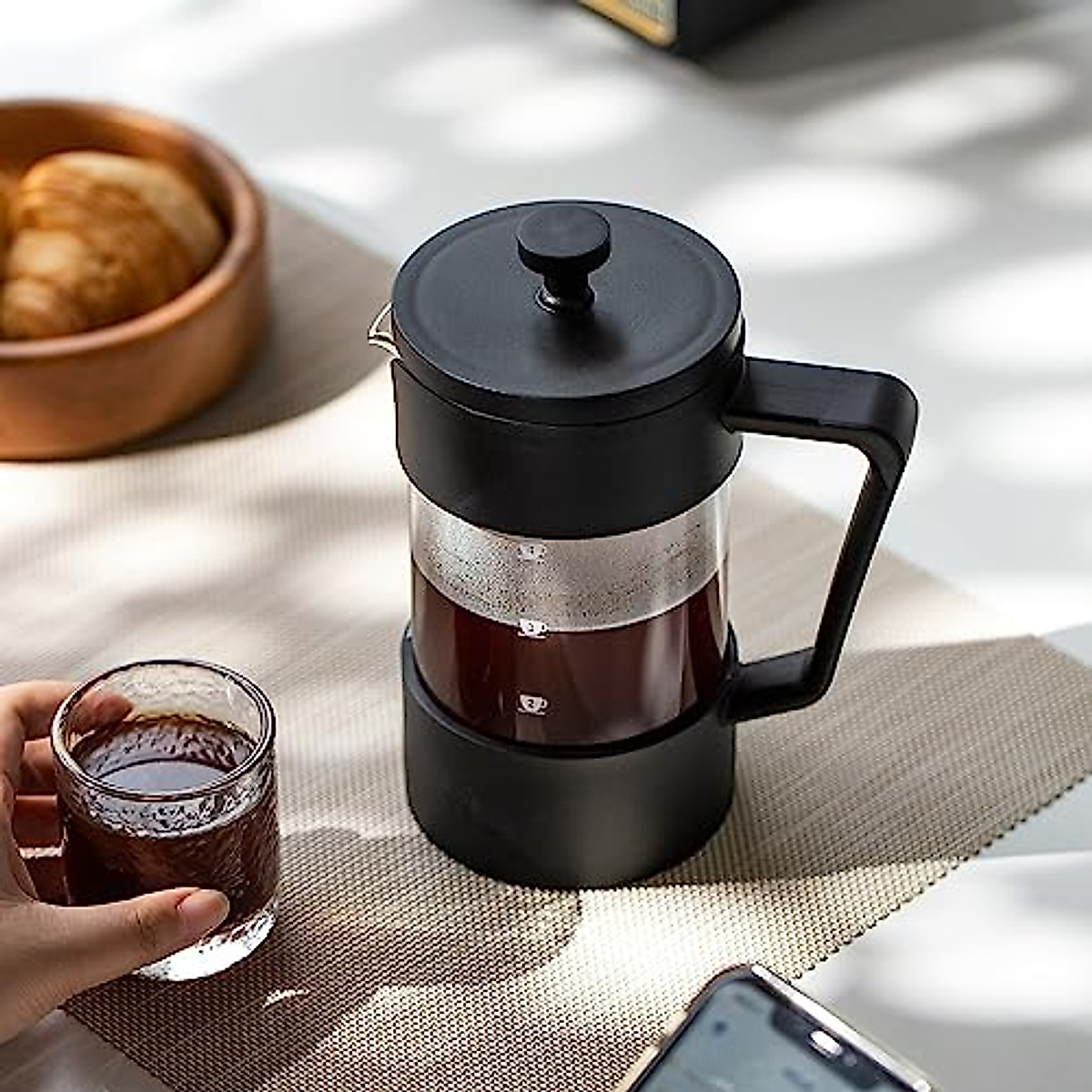 TWOFUTU French Press Coffee Maker, Stainless Steel/High Borosilicate Glass Coffee Press, Cold and Hot Coffee Pot, Suitable Use for Restaurants, Home Kitchens, Travel or Offices. 600ml, Black.