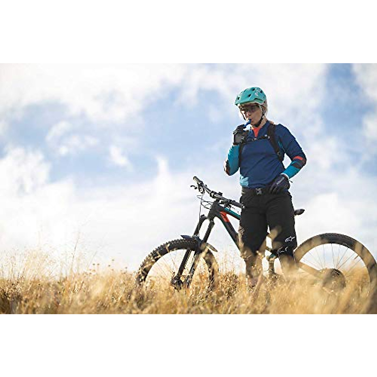 CamelBak Women’s Solstice LR 10 Bike Hydration Pack - Lumbar Reservoir - 100oz