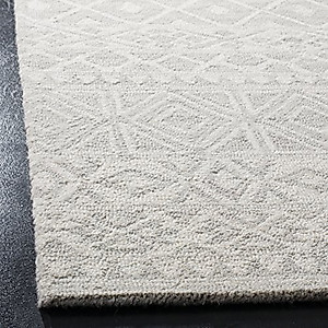 SAFAVIEH Blossom Collection 4' x 6' Silver / Ivory BLM113G Handmade Premium Wool Area Rug