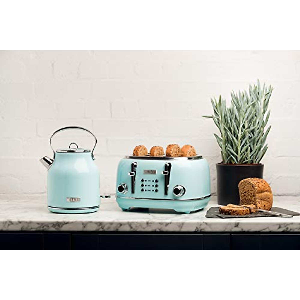 Haden 75004 Heritage 1.7 Liter (7 Cup) Stainless Steel Electric Kettle with Auto Shut-Off and Boil Dry Protection, Turquoise