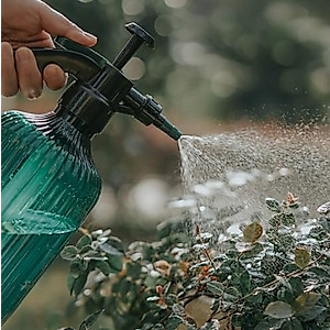 QinPai 2L Roman Column Watering can Succulent Manual Plastic Alcohol Spray Gardening Sprinkling can Watering Pneumatic Sprinkling can