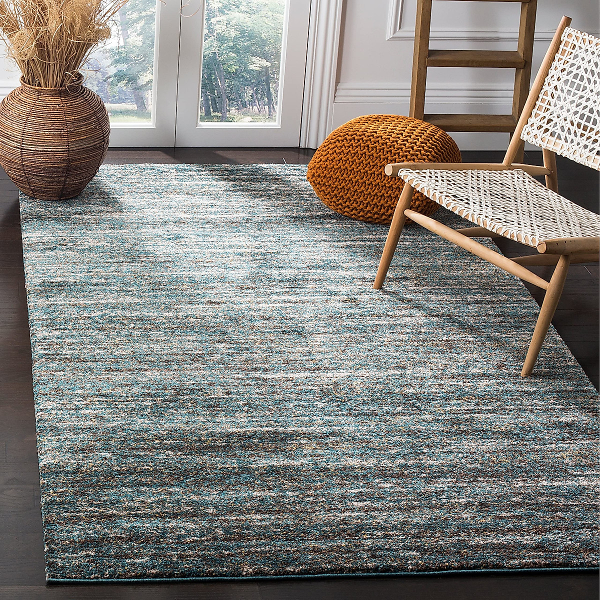 SAFAVIEH Retro Collection Area Rug - 8' x 10', Ivory & Gold, Modern Abstract Design, Non-Shedding & Easy Care, Ideal for High Traffic Areas in Living Room, Bedroom (RET2133-1121)