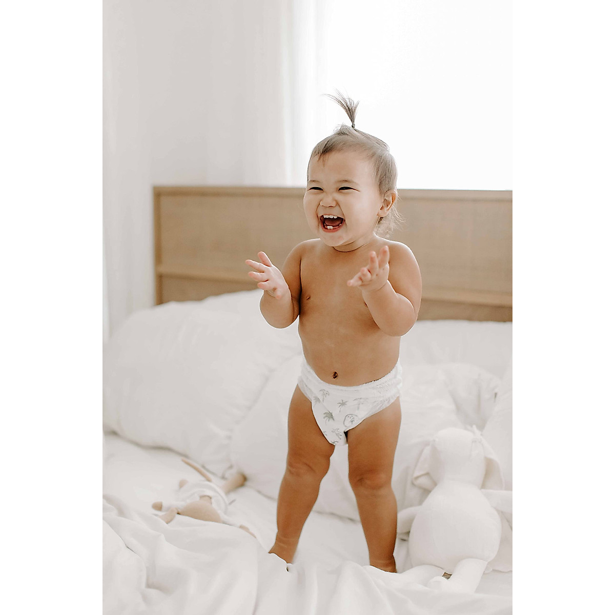 Parasol Clear+Dry™ Diaper Pants | Natural Training Diaper | Pure Ingredients, Water Based Ink, Non-Woven Fabric with Dermatest Excellent Seal | Rash Protection Diaper Set, Size 5 (26+ lbs.) 24 Count