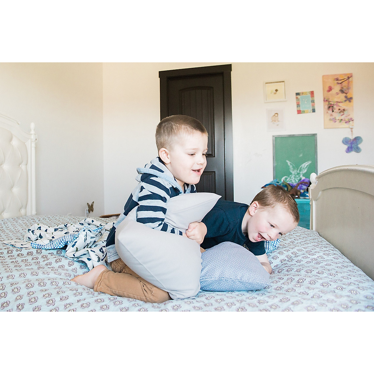 Ella & Max Toddler Pillowcase. Gray. Fits 13x18 & 14x19 Toddler Pillows. Easy to wash & no Ironing. Handmade in USA. Made of Luxury Microfiber Fabric.