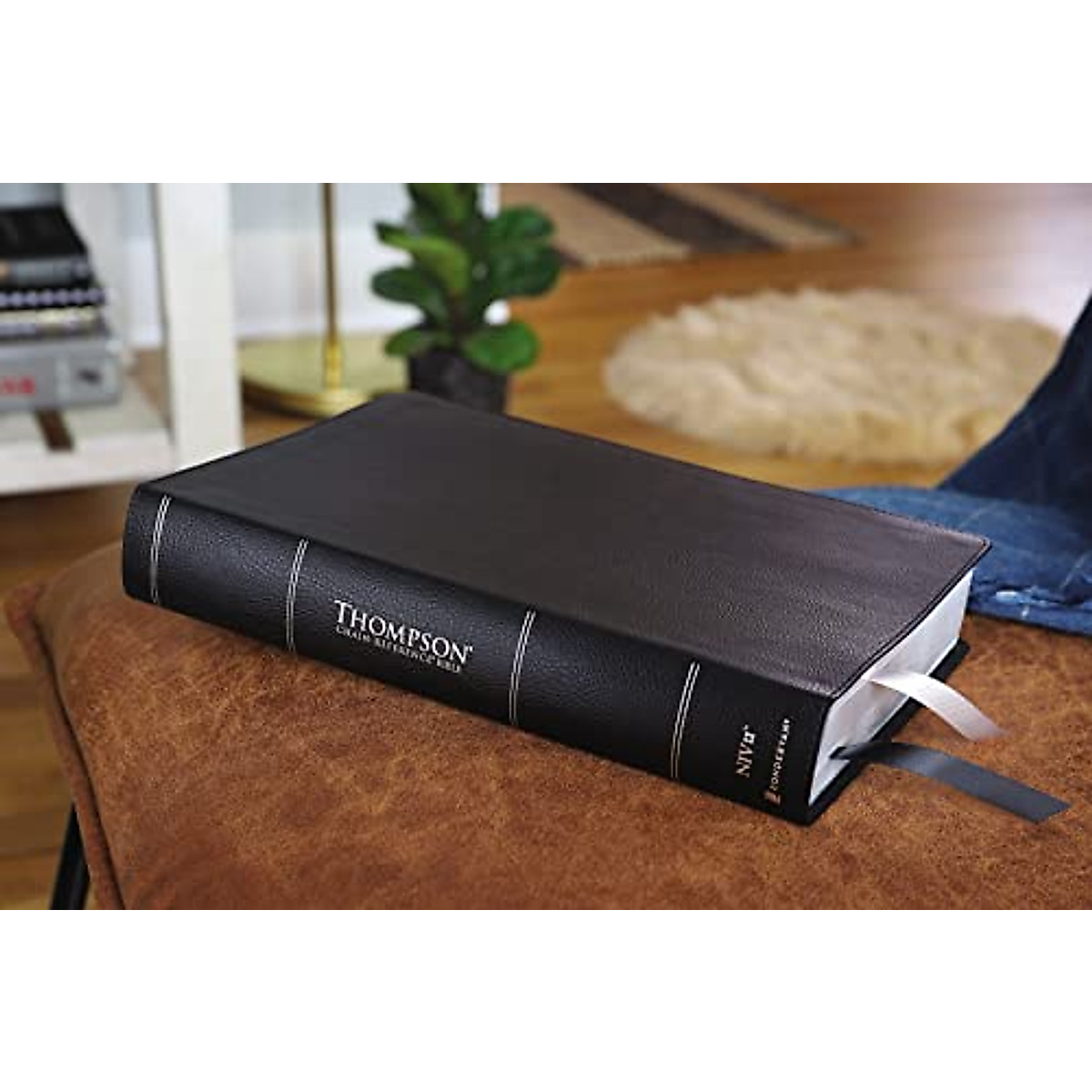 NIV, Thompson Chain-Reference Bible, Large Print, European Bonded Leather, Black, Thumb Indexed, Red Letter, Comfort Print