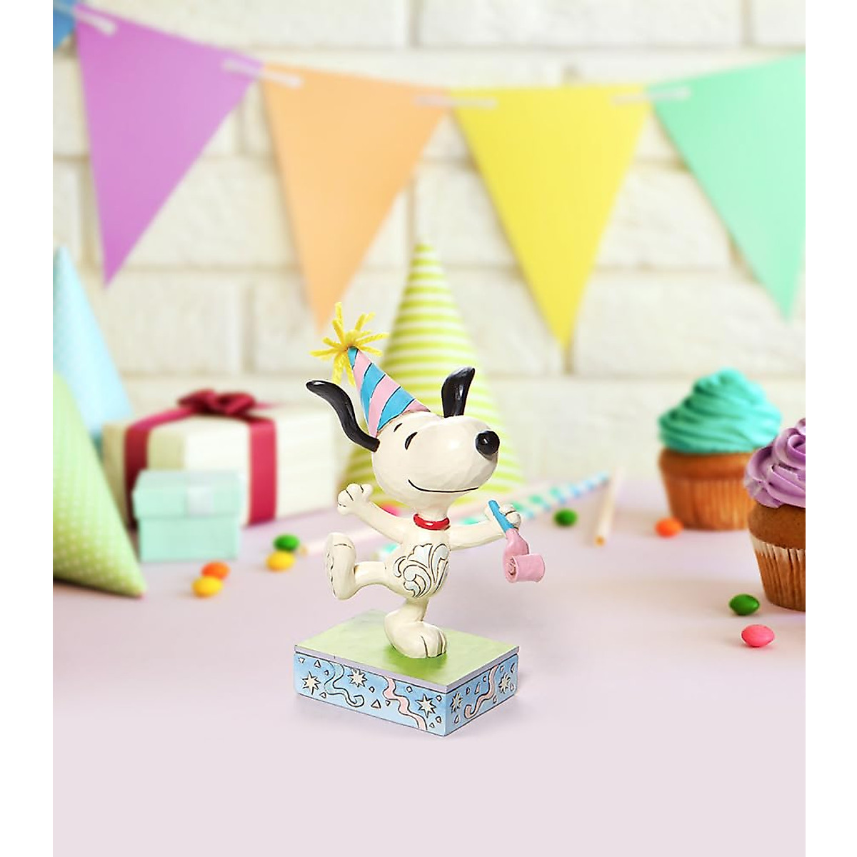 Enesco Jim Shore Peanuts Snoopy Birthday Celebrations Figurine, 5.25 Inch, Multicolor