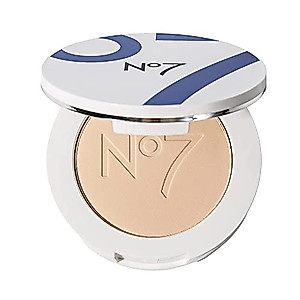 No7 Lift & Luminate Triple Action Powder - Light - Pressed Makeup Setting Powder for Face - Compact Setting Powder Reduces the Appearance of Fine Lines & Enhances Glow (10g)