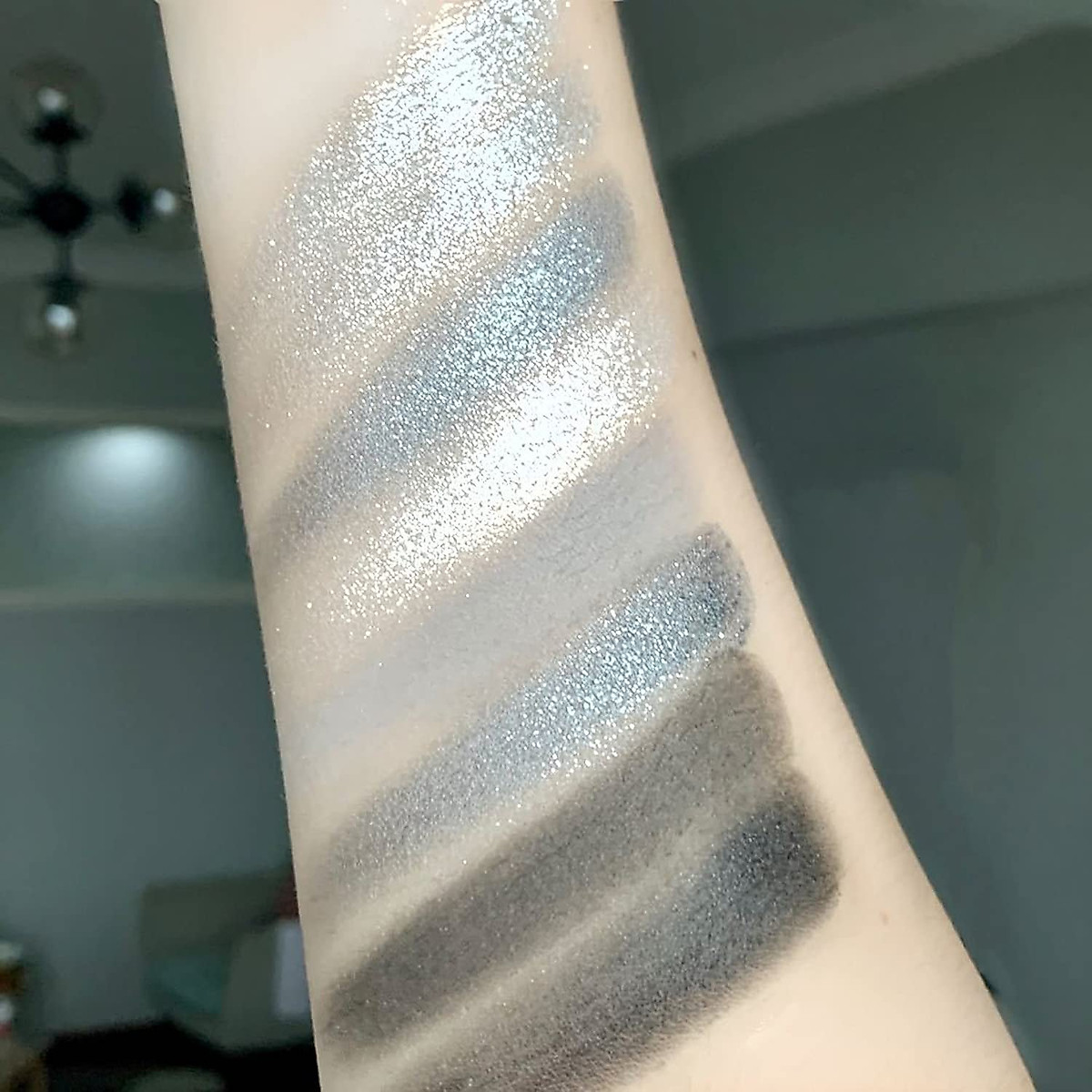 MAEPEOR Black Grey Eyeshadow Palette 9 Colors Cool Toned Matte Glitter Eyeshadow Palette Longlasting Waterproof Smoky Eye Shadow for Girls and Women (Set 1, Black Grey)