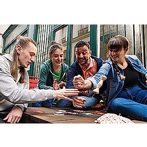 Asmodee Jungle Speed - Simple, Fast, Fun and Very Addictive! - Spanish Language