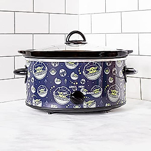 Uncanny Brands Star Wars The Mandalorian 5 Quart Slow Cooker- Easy Cooking For Baby Yoda- Kitchen Appliance …