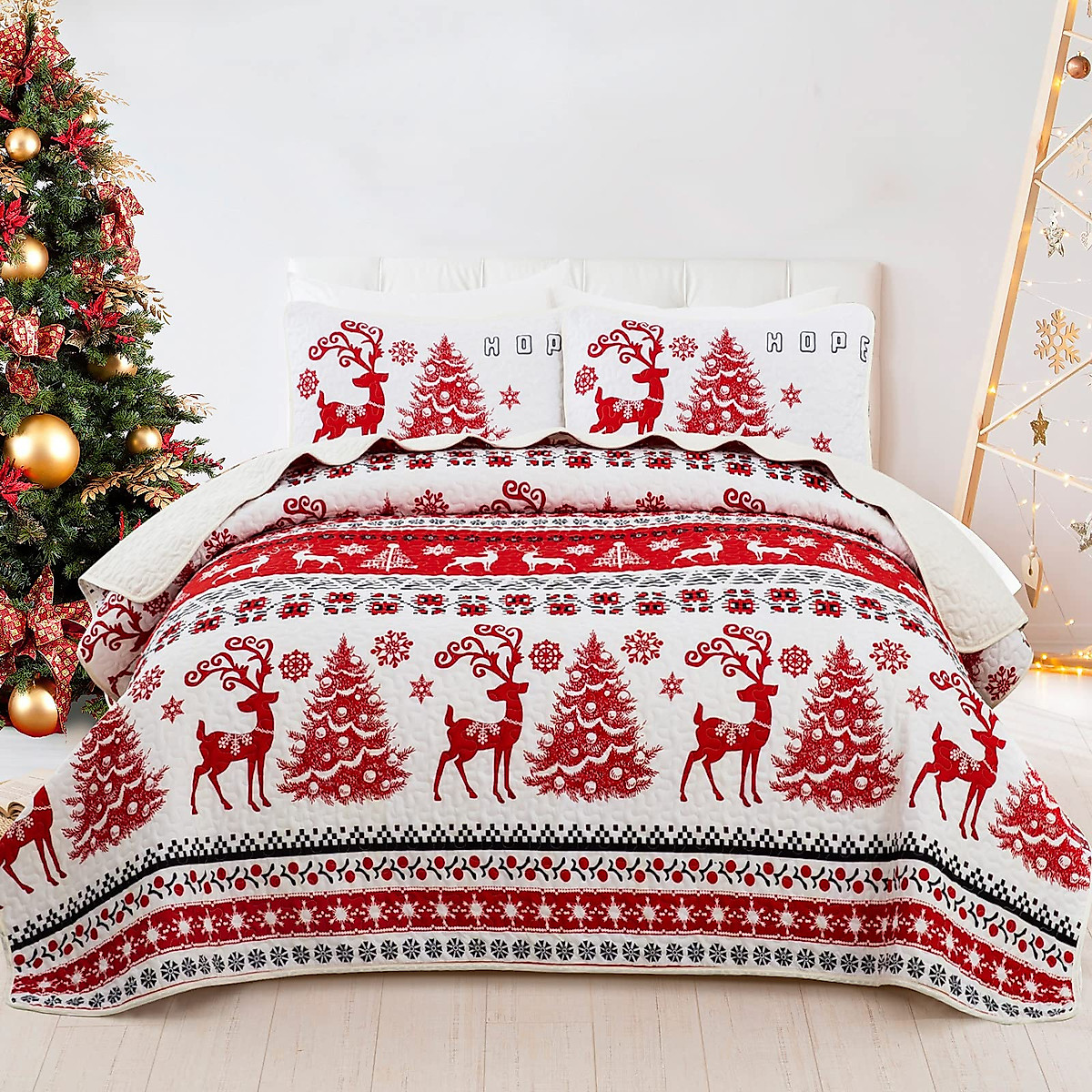DJY Christmas Quilt Set King, Xmas Tree Elks Printed Quilt Coverlet for All Season Rustic Christmas Bedding Quilt with 2 Pillow Shams Christmas Microfiber Bedspread Set for Kids Teens 90"x104"
