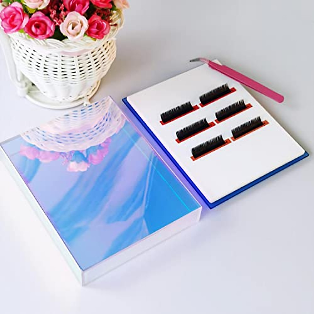 Eyelash Grafting Pallet with Cover, Dust-proof Acrylic Lash Tile holder, Dazzling Eyelash Extensions Storage Gasket Pads for Beauty Artist Salon (Dazzling L)