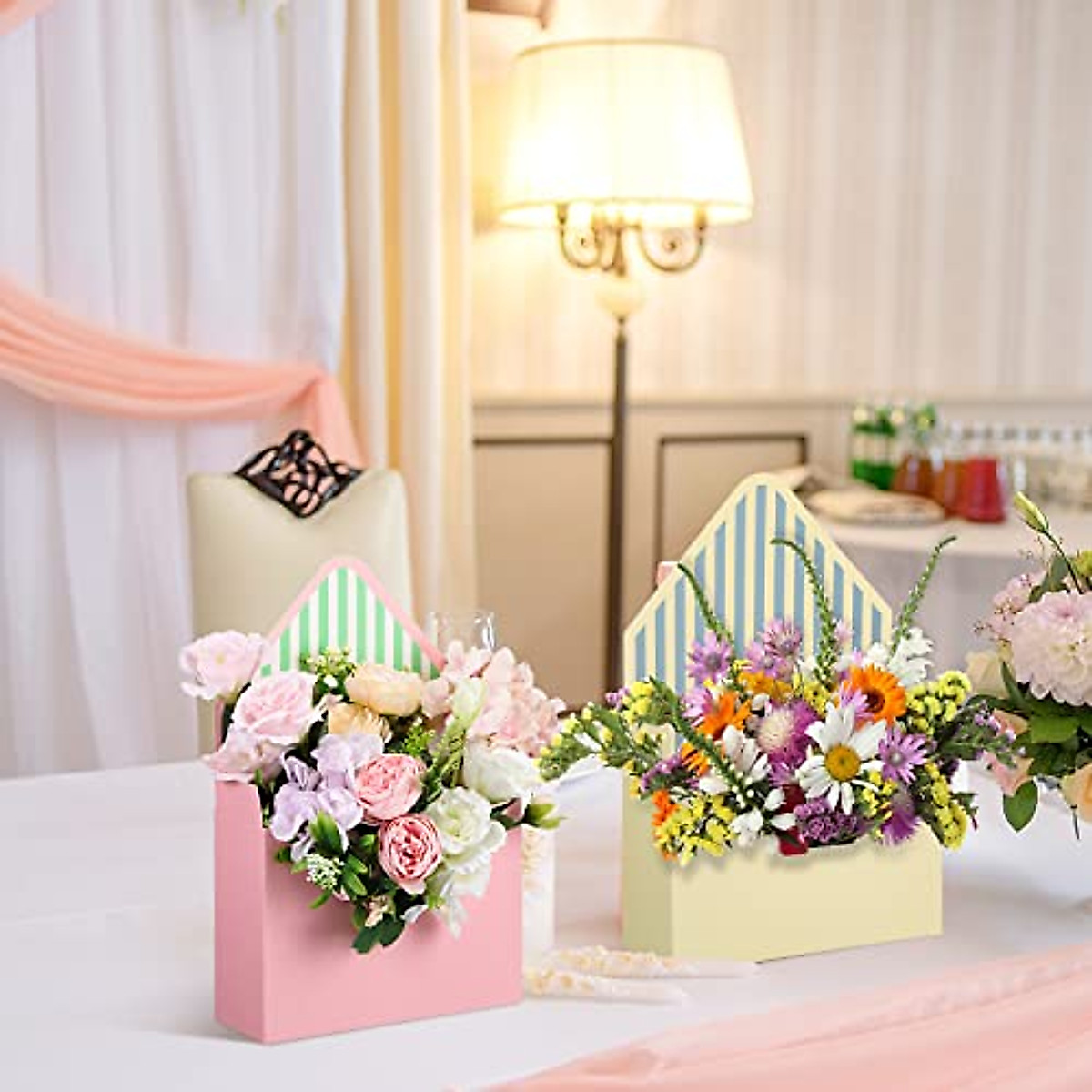 4 Sets Florist Bouquet Envelope Boxes with Floral Foam Blocks, Paper Packaging Gift Flower Box for Valentine's Day Mother's Day Wedding Birthday Party Decoration Wrapping Supplies