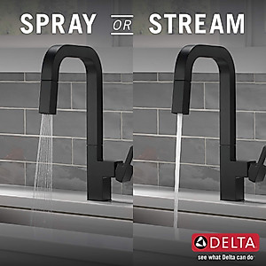 Delta Faucet Junction Matte Black Kitchen Faucet Black, Kitchen Faucets with Pull Down Sprayer, Kitchen Sink Faucet, Faucet for Kitchen Sink, Magnetic Docking Spray Head, Matte Black 19825LF-BL