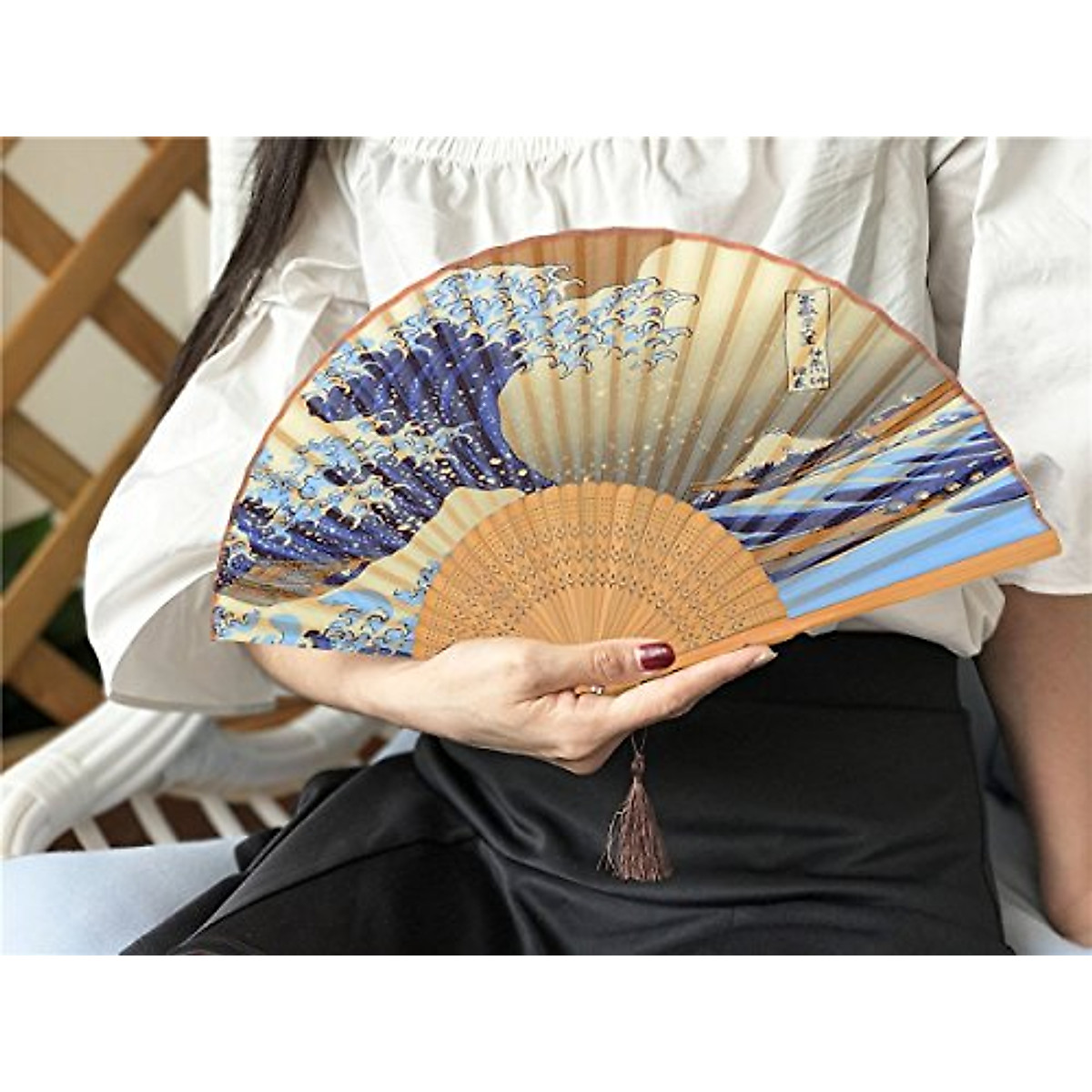 OMyTea® Landscape 8.27"(21cm) Folding Hand Held Fan - with a Fabric Sleeve for Protection for Gifts - Japanese Vintage Retro Style (Kanagawa Sea Waves)