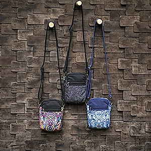 Sakroots Womens On The Go Smartphone Mini Crossbody, Navy Wanderlust, One Size US