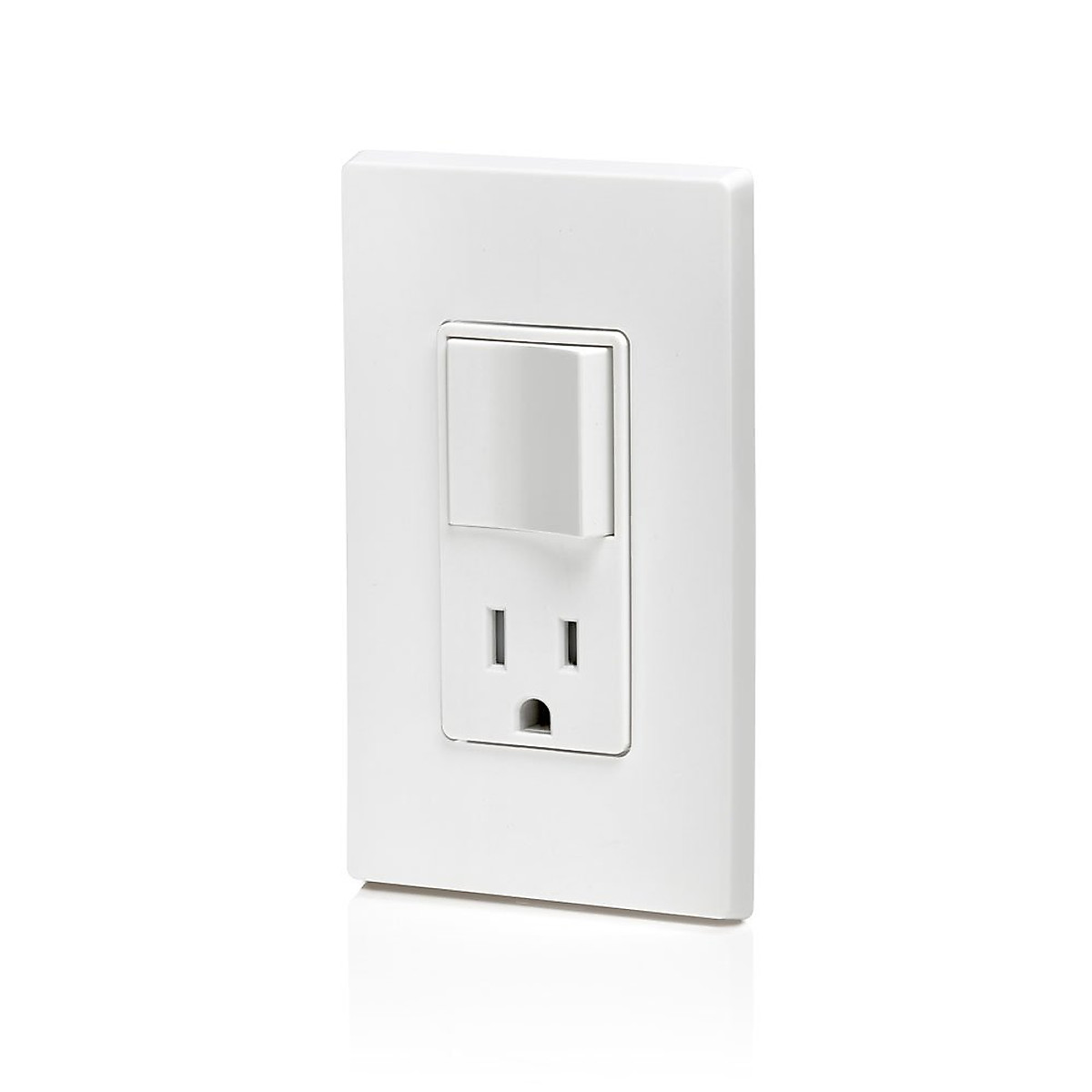 Leviton T5625-W Decora Combination Switch and Tamper-Resistant Receptacle, White