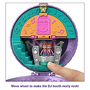 Polly Pocket Dolls & Accessories, Compact Playset with 2 Micro Dolls, 15 Toy Pieces & 1 Fashion Piece, Double Play Skating
