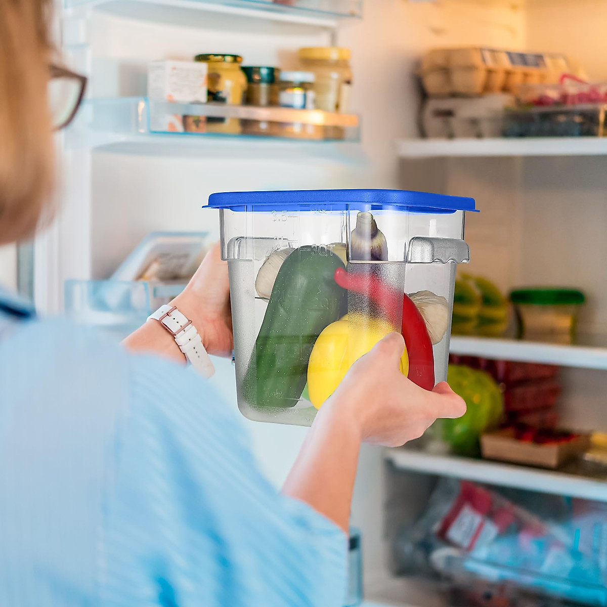 Suclain 8 Pcs Restaurant Food Storage Containers with Lids Set 4qt and 6qt Square Clear Commercial Containers with Scales Handles for Home Marinating Meat Proof Dough Kitchen Food Storage(Blue)