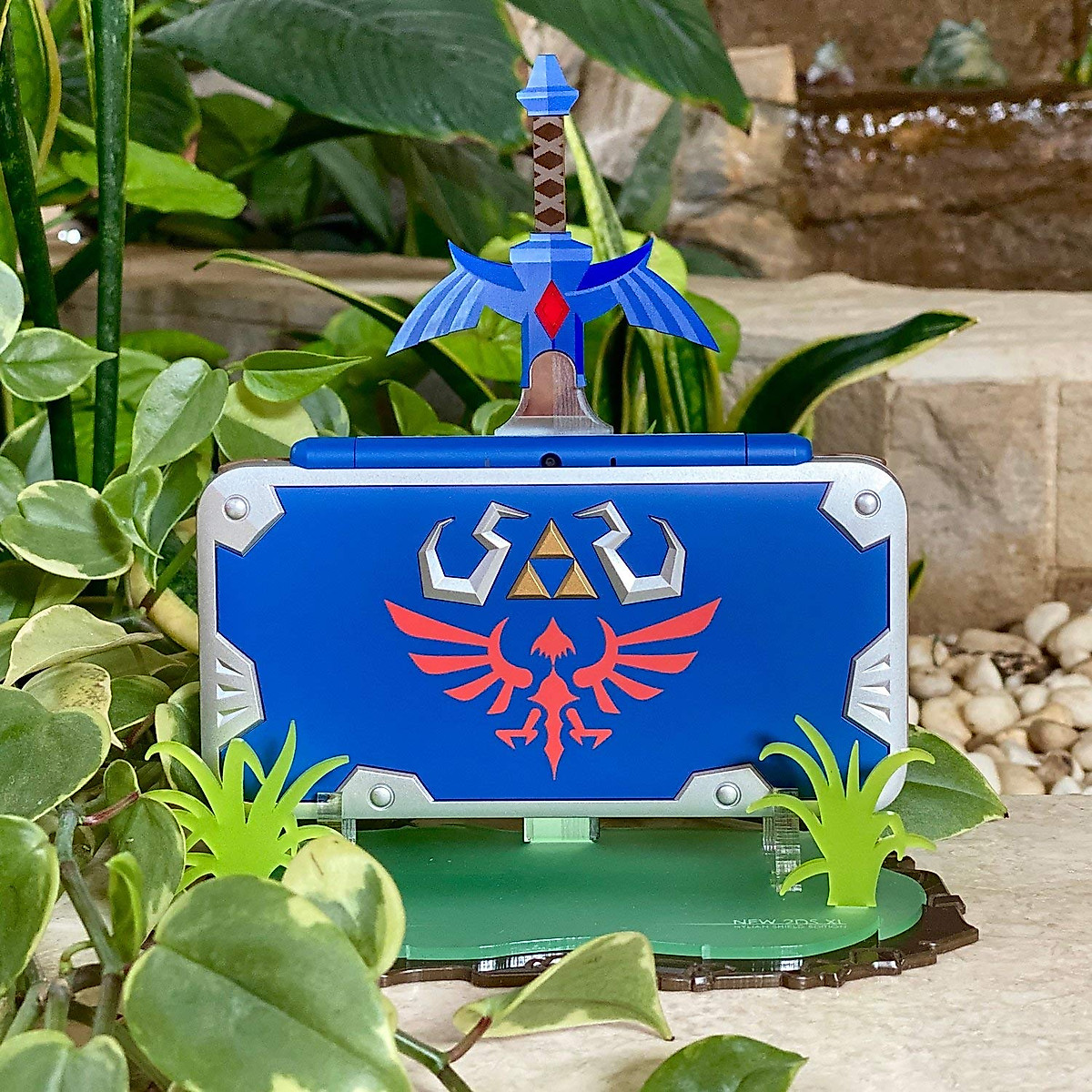 Display Stand for the Nintendo Hylian Shield New 2DS XL