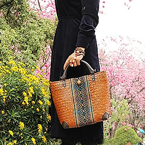 QTKJ Beach Bag for Women, Summer Straw Handmade Rattan Tote Bag, Round Wooden Handle, Boho Retro Straw Woven Handbag, Large Beach Vacation Bag (Yellow)