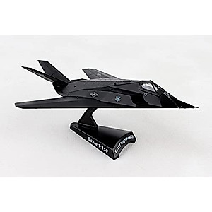 Daron Worldwide Trading F-117 Nighthawk 1:150 Vehicle , Black