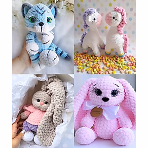 Troyarn Velvet Chenille Baby Blanket Yarn Amigurumi Yarn for Crocheting and Knitting Super Bulky 100 gr (132 yds) (10110 - Black)