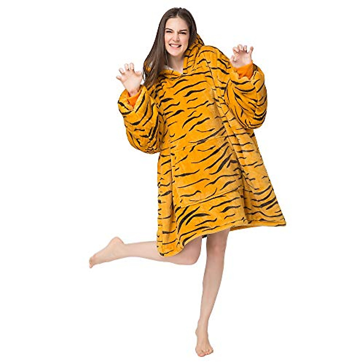 RONGTAI Oversized Wearable Blankets,Soft Plush Printed Sherpa Blanket Sweatshirt with Pockets,One Size Fits All,Tiger