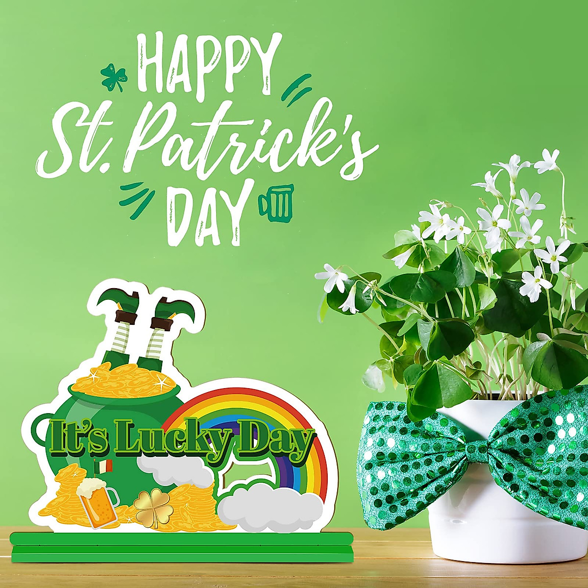 5 Pcs St. Patrick's Day Table Decorations St. Patrick Lucky Table Sign Shamrocks Green Truck Leprechaun Table Ornaments Wooden St. Patrick Table Centerpiece for St Patrick's Day Home Party Decor