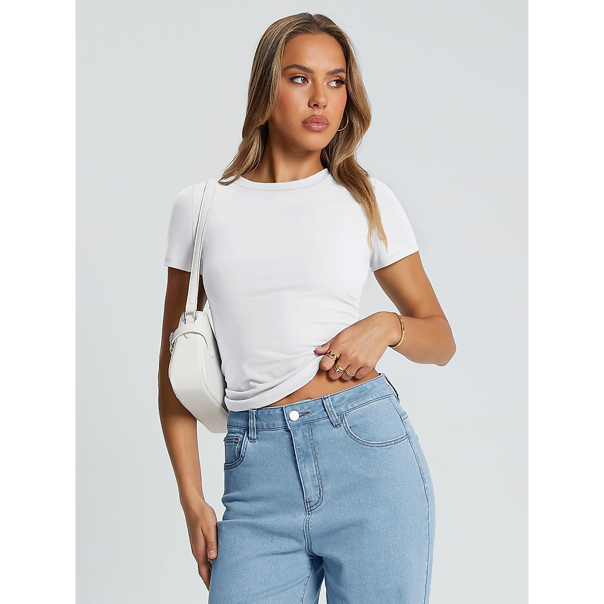 Trendy Queen Womens Basic Short Sleeve Slim Fit T Shirts Soft Crewneck Crop Y2k Tee Summer Cute Gym Fashion Clothes White Medium