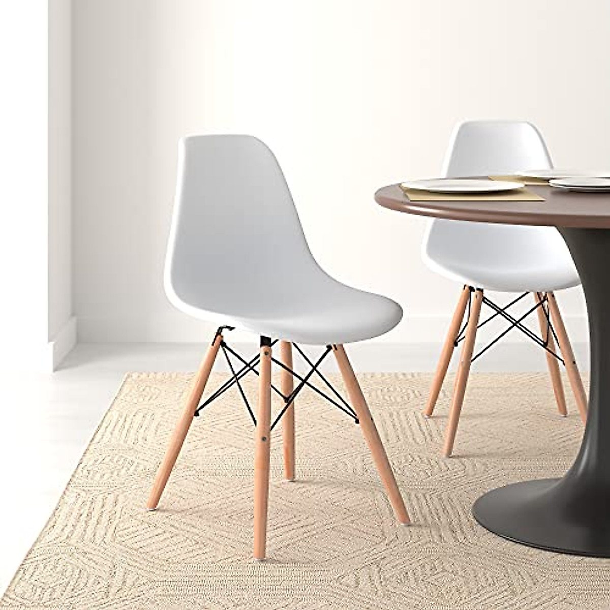 Amazon Basics Modern Dining Chair Set, Shell Chair with Wood Legs for Kitchen, Dining, Living Room - Set of 4, White