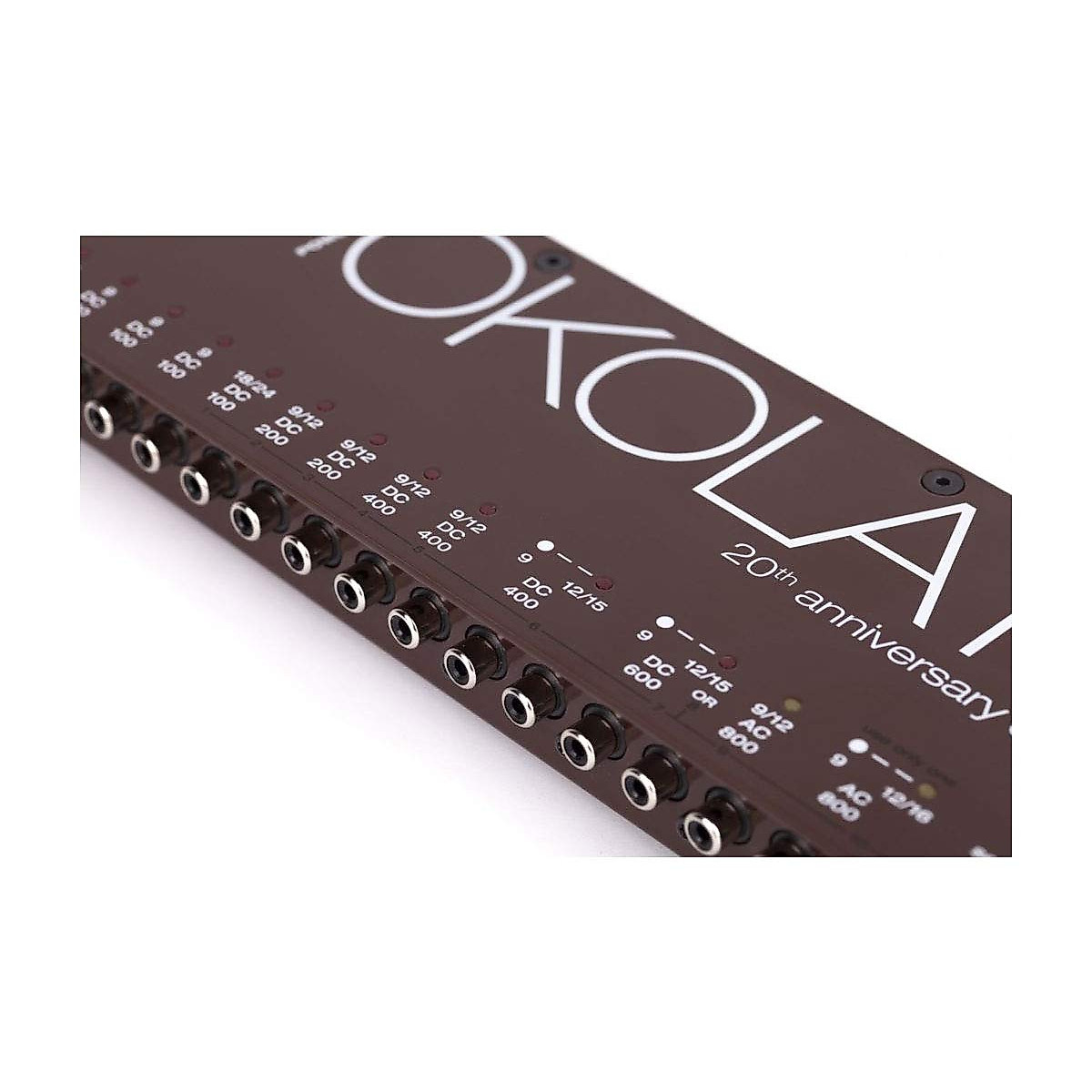 CIOKS CIOKOLATE 9V / 12V / 15V / 16V / 24V AC DC Universal Power Supply with 12 Isolated Sections and 24 Flex Cables for Effect Pedals - Compatible with Temple Audio and Pedaltrain Pedalboards