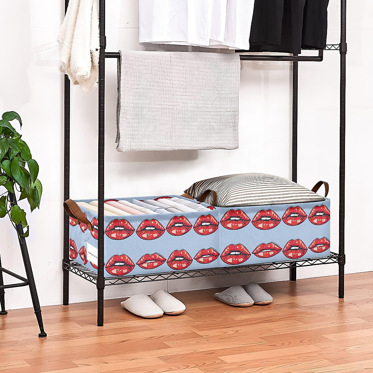 ALAZA Red Lips Fabric Storage Bins Collapsible Storage Cube Organizer Basket with Handles for Shelves Colset Wardrobe Organizition