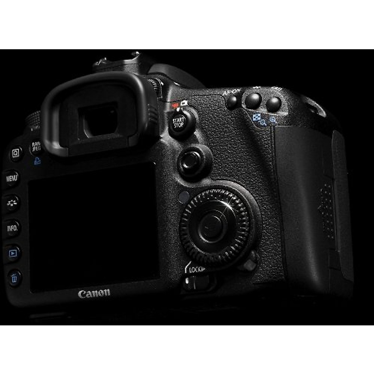 Canon EOS 7D 18 MP CMOS Digital SLR Camera with EF-S 18-200mm f/3.5-5.6 IS Lens - International Version