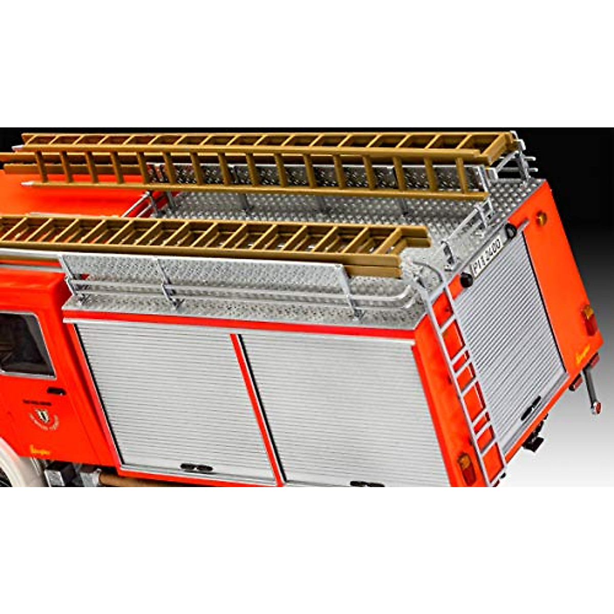 Revell Mercedes Benz 1017 LF16 Fire Engine (07655)