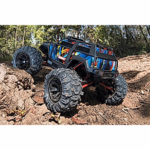 Traxxas 72054-5 1/16 Summit: 4WD Extreme Terrain Monster Truck with TQ 2.4GHz Radio System