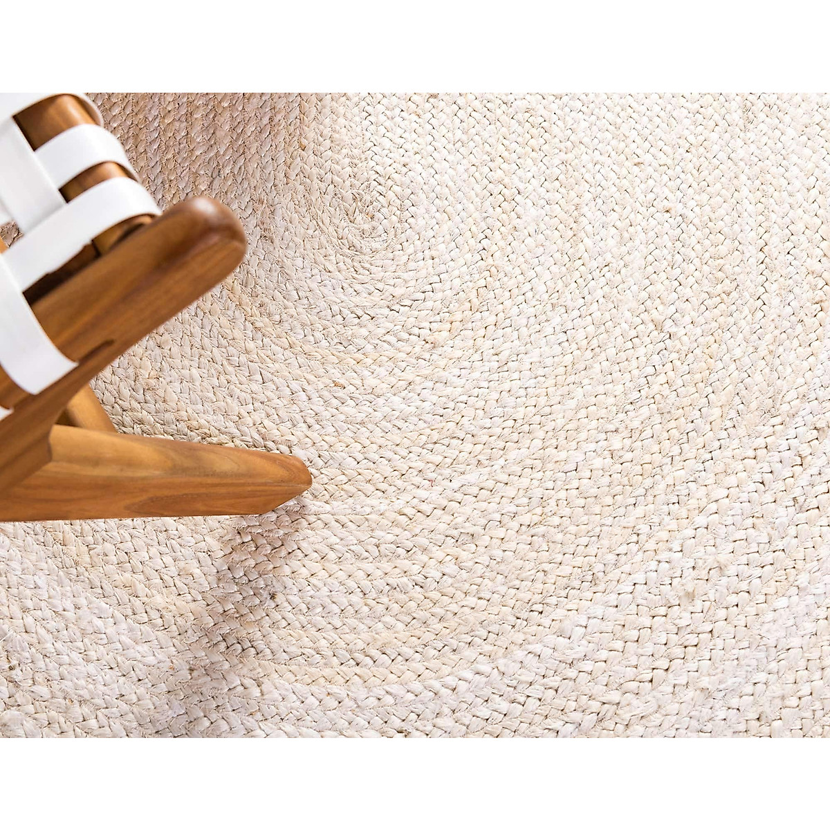 Unique Loom Braided Jute Collection Hand Woven Natural Fibers Ivory Round Rug (3' 3 x 3' 3)