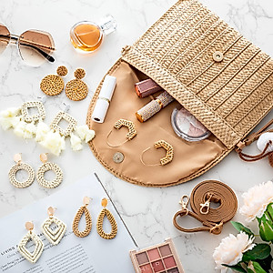 Straw Crossbody Bag for Women Beach Purse Shoulder Bag Hand Woven Straw Clutch Summer Bag Bohemian Boho Handbag with 6 Pairs Rattan Earrings