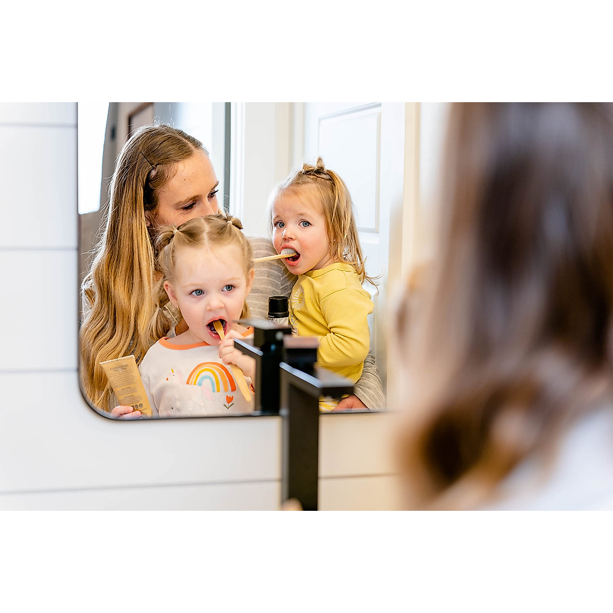 Redmond Earthpaste with Silver - Natural Non-Fluoride Toothpaste, 4 Ounce Tube (Lemon Twist)