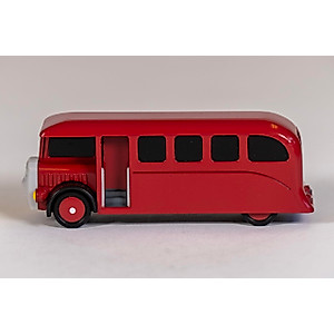 Bachmann Trains - THOMAS & FRIENDS BERTIE THE BUS - HO Scale, Red