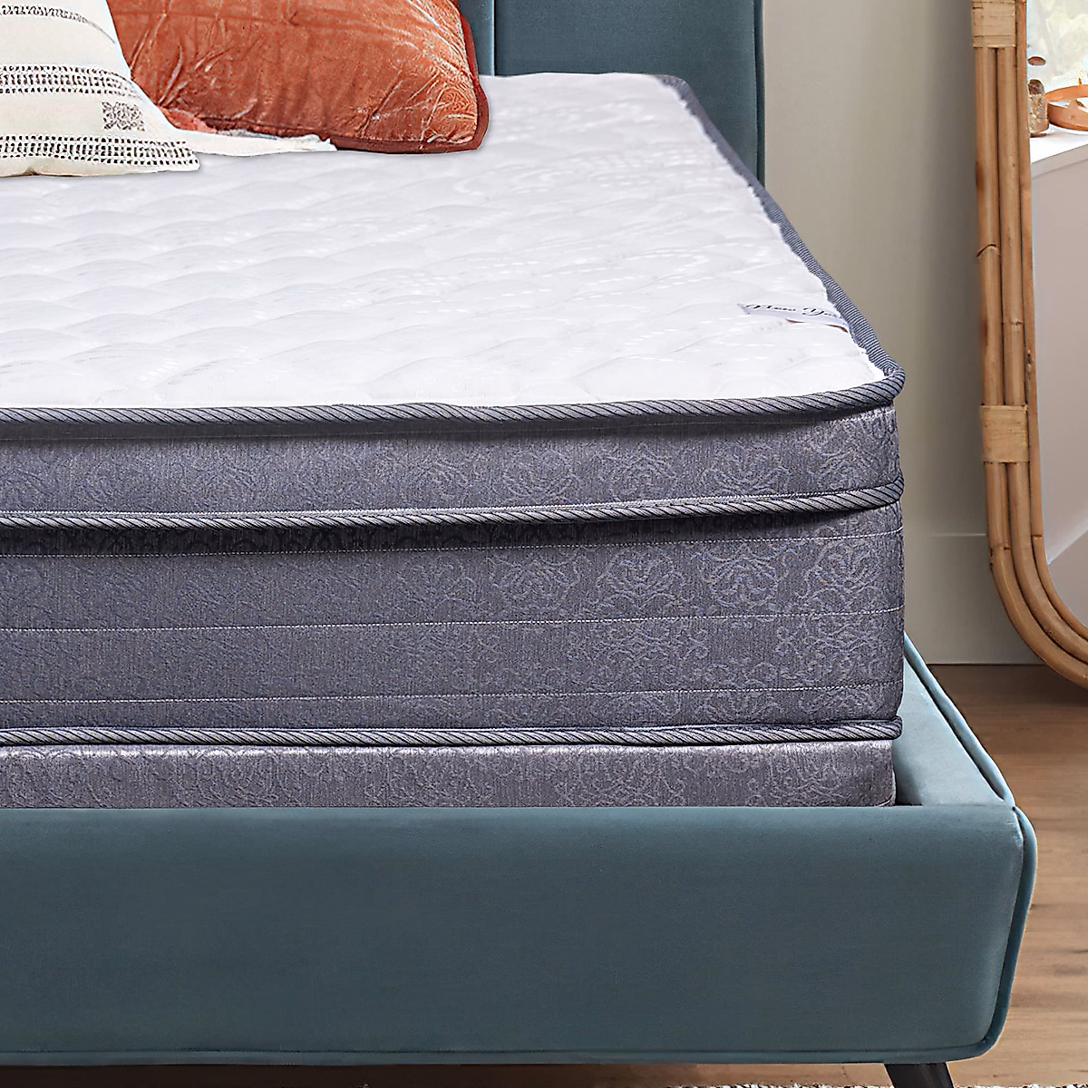 10-Inch Meduim Firm Foam Encased Hybrid Eurotop Pillowtop Innerspring Fully Assembled Mattress And 4-Inch Fully Assembled Wood Boxspring /Foundation Set