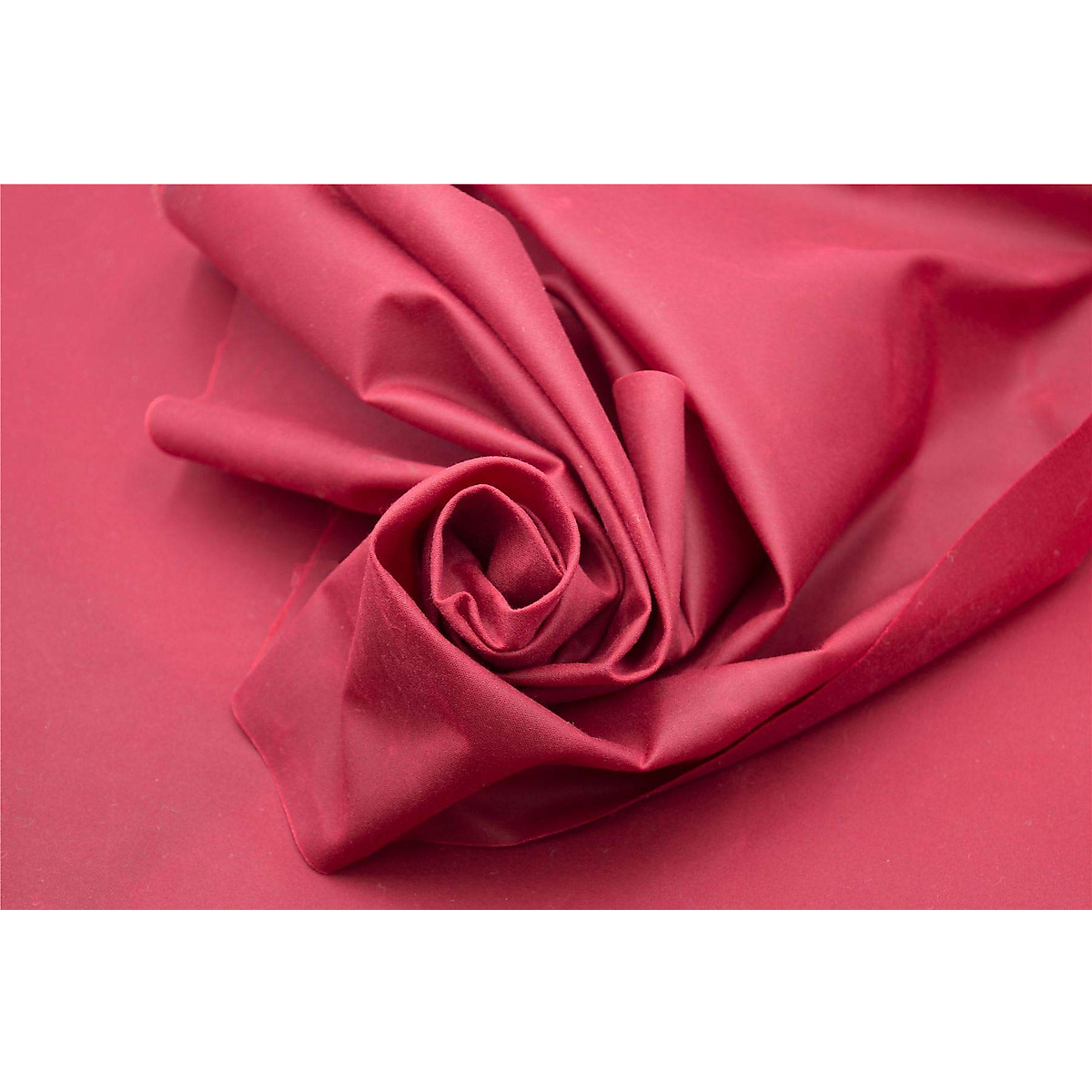 Walker and Hawkes - Wax 100% Cotton Canvas Fabric Antique Finish Waxed Oilskin Cloth - Red - 0.5m (50 x 150cm)