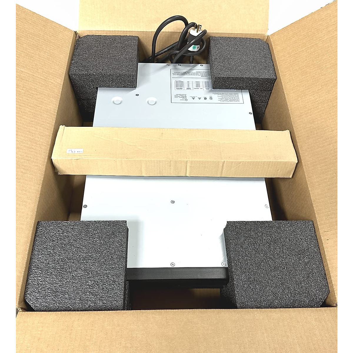 APC SMT2200RM2U Smart-UPS 2200VA 1980W 120V LCD Rackmount 2U Battery Power Backup (Renewed)