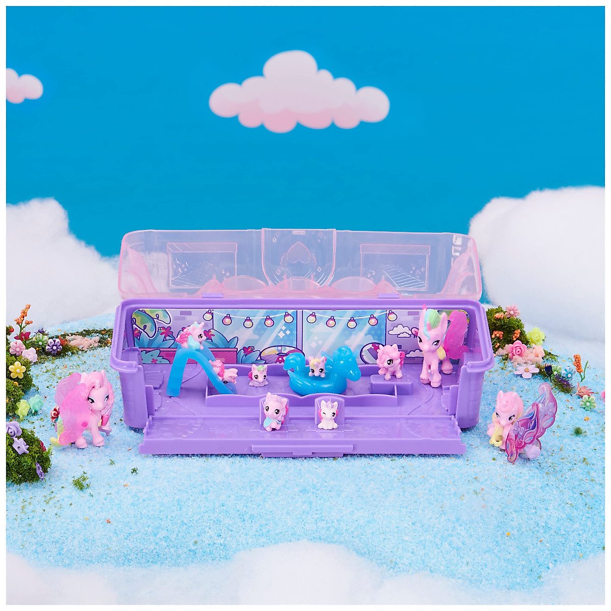 Hatchimals CollEGGtibles, Unicorn Family Carton with Surprise Playset, 10 Characters and 2 Accessories, Kids Toys for Girls Ages 5 and up