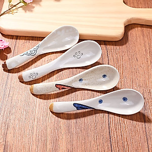 Swlthwen Ceramic Soup Spoons Set of 4, Porcelain Japanese Ramen Spoons for Ramen Pho Dessert Ice Cream Wonton Beige