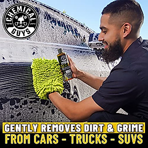 Chemical Guys CWS21364 Mr. Gold Foaming Car Wash Soap (Works with Foam Cannons, Foam Guns or Bucket Washes) Safe for Cars, Trucks, Motorcycles, RVs & More, 64 fl oz (Half Gallon), Pina Colada Scent