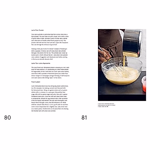 The Noma Guide to Fermentation: Including koji, kombuchas, shoyus, misos, vinegars, garums, lacto-ferments, and black fruits and vegetables (Foundations of Flavor)